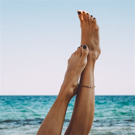 What Does An Ankle Bracelet Mean On A Woman A Fashion Blog