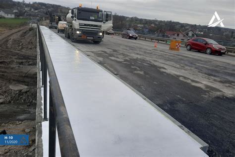 Ремонт моста в Боднарові дорожники почали асфальтування Типовий Франківськ