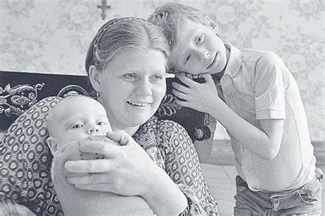 В нашей семье никто не разводится Кого выбрали в жены сыновья Ирины Муравьевой и следуют ли