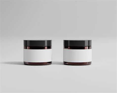 유토이미지 스티커가 붙은 둥근 모양의 갈색 플라스틱 크림통