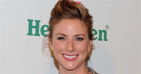 Law Order Star Diane Neal Called Co Star Mariska Hargitay A Total B H And Threatened To