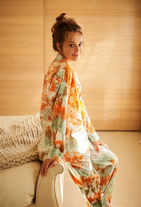 Mot Models Tess Grundy