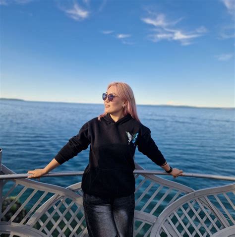 Ээжийн бяцхан залуу🥰🥰 Өнөөдөр чи минь 5 нас хүрч байна 🥳🥳 Ээжийнх нь амьдралд чи ирсэн тэр эхний