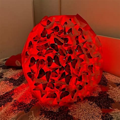 خرید و قیمت دسته گل پروانه ای ترند قرمز از غرفه فروشگاه اینترنتی اورانوس