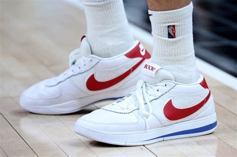 Devin Booker Nike Book 1 "Forrest Gump" PE Debut | Hypebeast