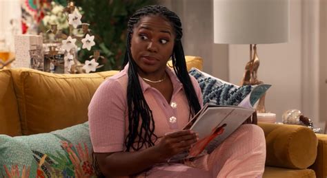 I Compared The Icarly Pilot From 2007 To The Reboot