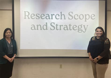 Marketing Class Receives Visit From Former Student The Hawkeye