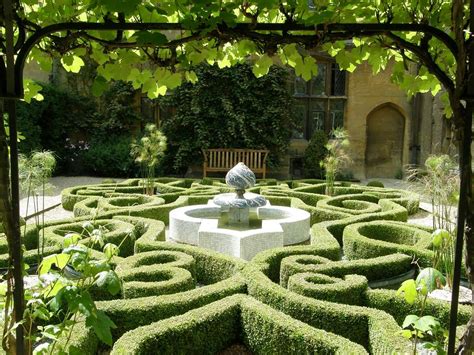 19 Elizabethan Garden Ideas You Must Look Sharonsable