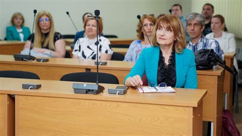 Лектория за изчезването на пчелните семейства се проведе в Плевен Българска академия на науките