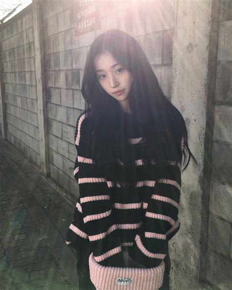 데이빈 [made 데이빈] 플랫 루즈핏 배색 스트라이프 Knit