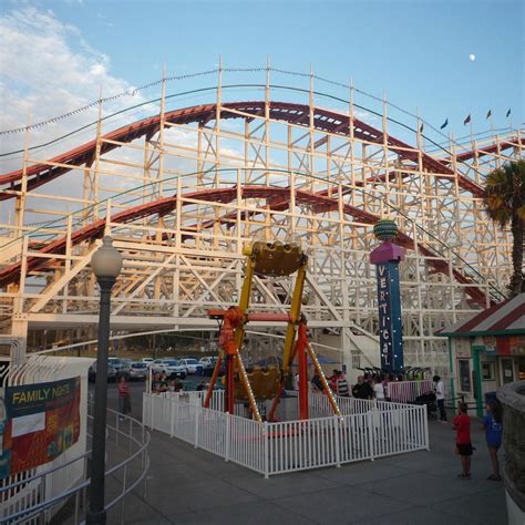 Giant Dipper Roller Coaster Tutto Quello Che Cè Da Sapere
