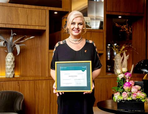 Година на признанија и награди за Анета ПЕШЕВА