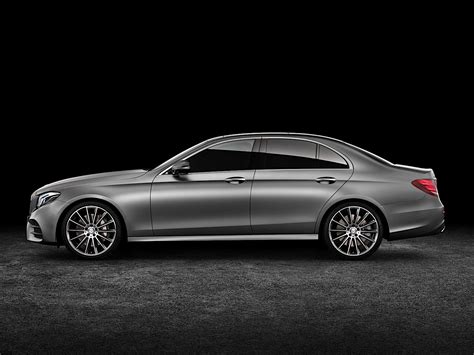 Mercedes Benz E Class W213 Specs Performance And Photos 2016 2017