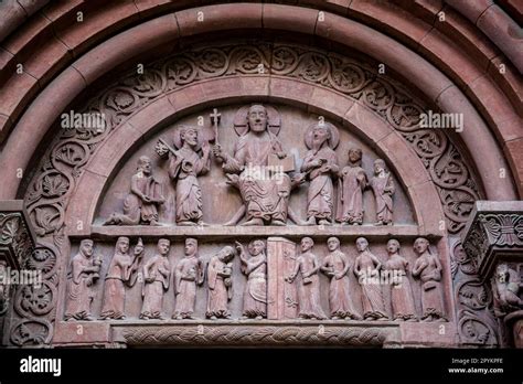 Portail Roman St Gall Avec Des Vierges Sages Et Insensées Dans Le