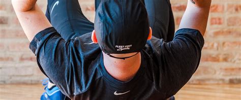 Foam Rolling What It Does Example Exercises And When To Go To The Doctor