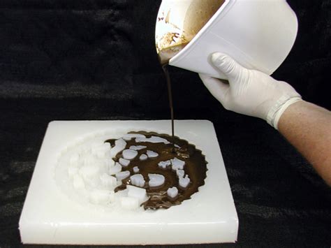 Polyurethane Casting Resins पॉलियुरेथेन रेज़िन पॉलीयूरेथेन राल पॉलीयूरेथेन रेज़िन In Delhi