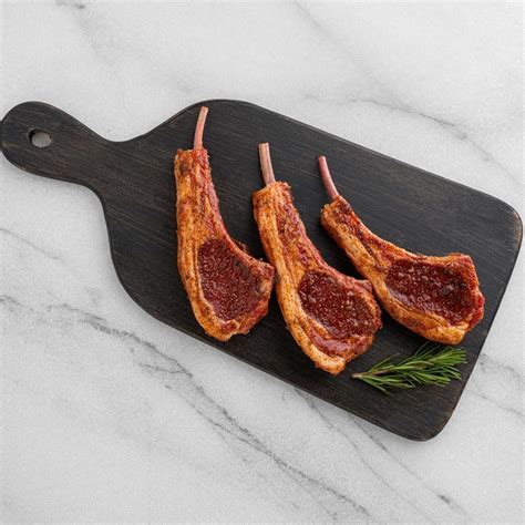 Marinated Lamb Chops ريش لحم الضأن المتبلة