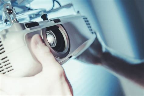 Flashing Blue Light On My Optoma Projector How To Fix It Pointer Clicker