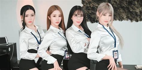 Sexy Concept Group Girl Crush Performs For High School Students Outraging Netizens Koreaboo