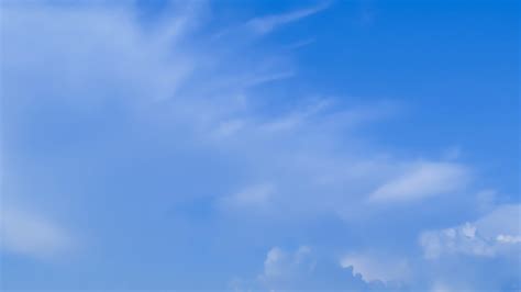 여름 푸른 하늘 구름 그라디언트 밝은 흰색 배경 햇빛에 맑은 흐린 아름다움은 차분하고 밝은 겨울 공기 박지 파란색에 대한 스톡 사진 및 기타 이미지 Istock