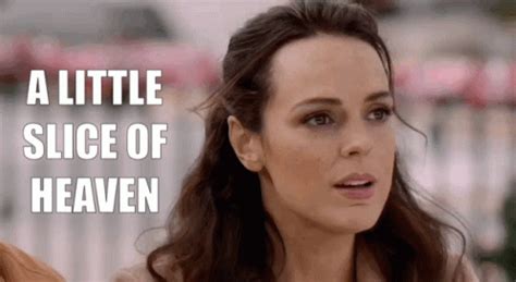 Erin Cahill Cahill Crew  Erin Cahill Cahill Crew Christmas On The