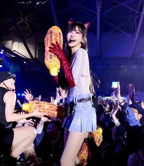 谢金燕近期状态超好，不说年纪谁能看出这51岁了 360娱乐，你开心就好