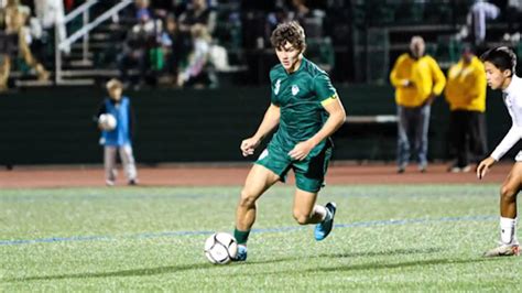 Long Island Hs Multi Sport Star Ryan Leary Barred From Playing Both Football And Soccer