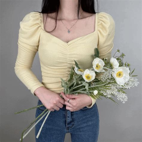 셔링 퍼프 하트넥 러블리 주름 섹시 볼륨 스퀘어넥 긴팔 티셔츠 에이블리