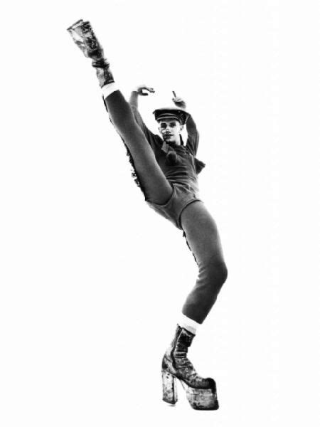 Michael Clark Dancer Alchetron The Free Social Encyclopedia Dance Photography Dancer