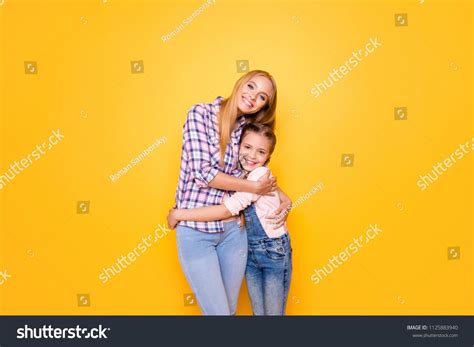 1414 Imágenes De Tia Y Sobrina Imágenes Fotos Y Vectores De Stock
