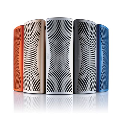 Ross Lovegrove Uses Oled Panels To Create Two New Lights For Lg Display