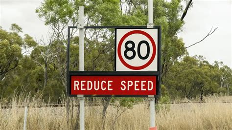 Motorists Argue If Australias Maximum Speed Limit Should Be Raised
