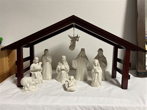 Lenox Nativity Set Commemorate 2000 Nativity 10 Piece Set In