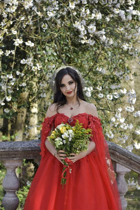 30 Best Red Wedding Dresses 2025 Guides And Tips Deer Pearl Flowers