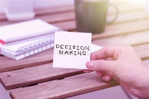handwriting text decision making internet concept to choose the best
