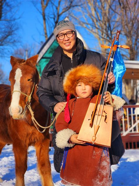 Анд минь миний хүүд хайртай Монгол Морь Нохой Чарга