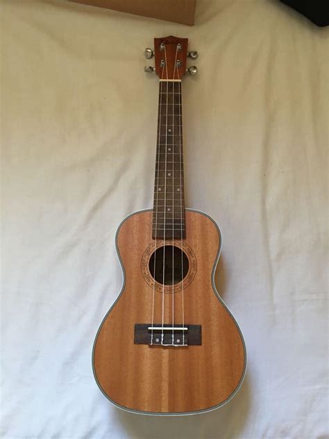 Davis Ukulele Hobbies And Toys Music And Media Cds And Dvds On Carousell