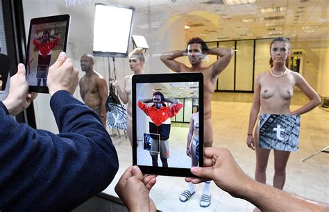 Models Strip Naked For Augmented Reality Fashion Display In London Mashable