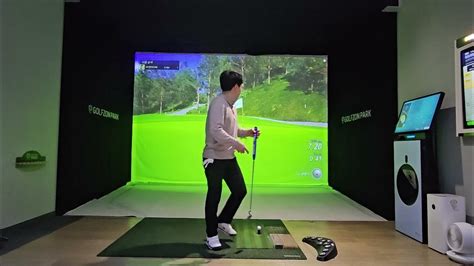 동반자 아언더더씨님과 스크린 한판 캐슬파인gc 전반전 타이거킴칠사 Golf Golfswing 골프존 Youtube