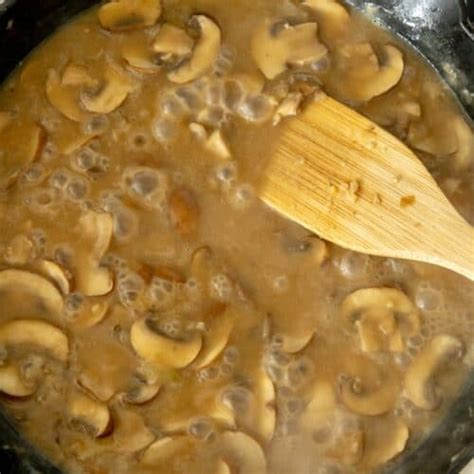 Skillet Cajun Green Bean Casserole Without Soup The Sassy Foodie