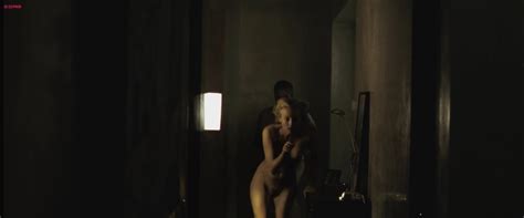 Голая Диана Крюгер в Inhale