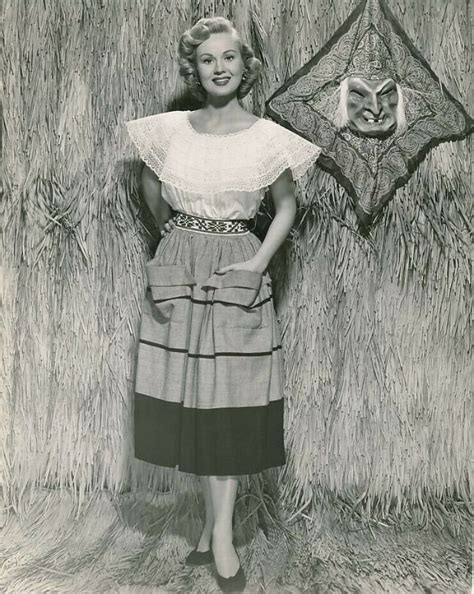 40 Glamorous Photos Of Virginia Mayo In The 1940s And 50s ~ Vintage