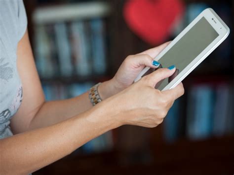 Предлагат трудовата книжка да стане електронна