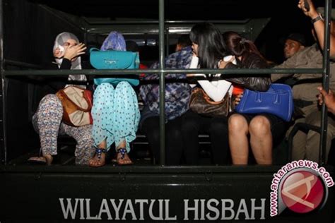 Oknum polisi diamankan karena diduga berduaan - ANTARA News Aceh
