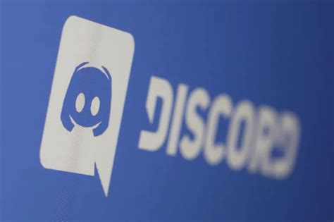 تضييق الخناق على مُسرب وثائق البنتاجون السرية الأمريكية، شاب مولع بالأسلحة
