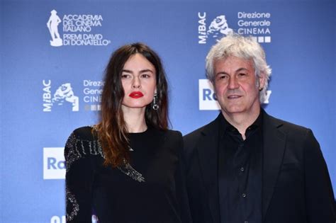 Kasia Smutniak E Domenico Procacci Sposi A Sorpresa E In Segreto Amica