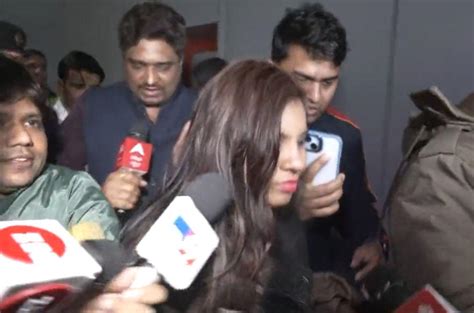 India S Anju Returns From Pakistan To Meet Family Rediff Com India News