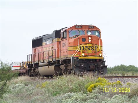 Bnsf Sd75m 8261