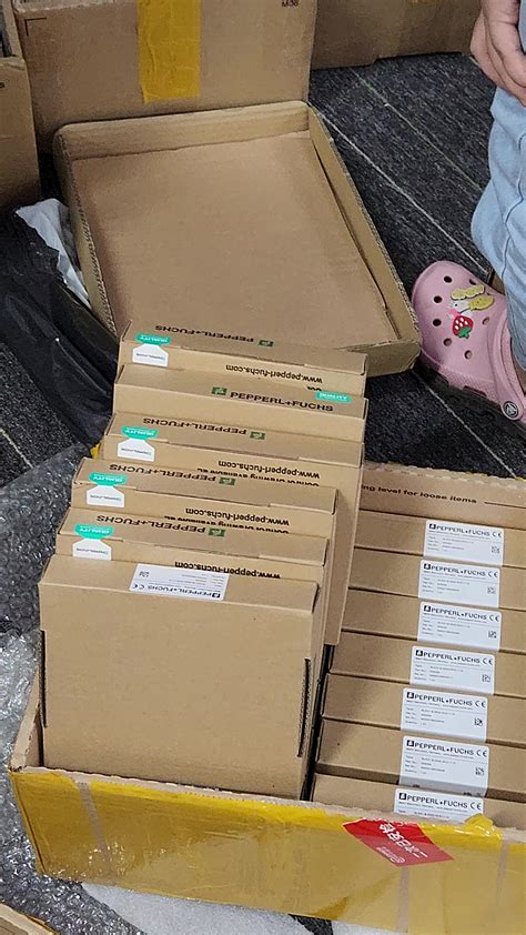 Photoelectric Proximity Sensor Uc2000 30gm Iur2 V15 Pepperl Fuchs Ultrasonic Sensor M30 80