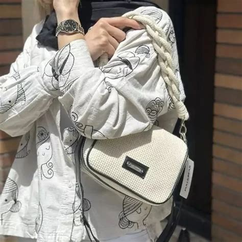 خرید و قیمت کیف کنفی دخترانه و زنانه دسته گیس بافتی شیک و ترند ترب